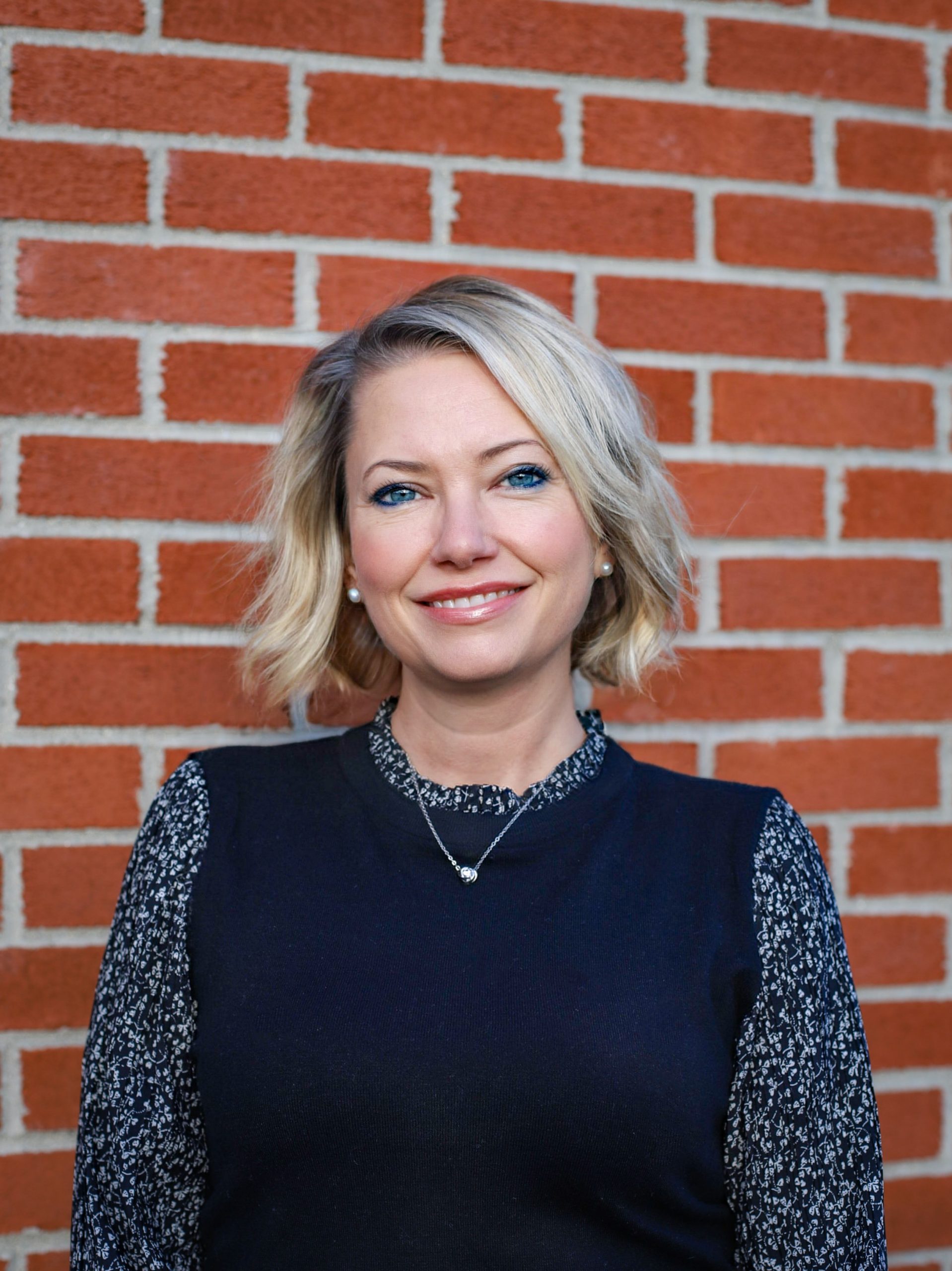 Savings Bank of Walpole Promotes Crystal Lewis to Assistant Vice ...